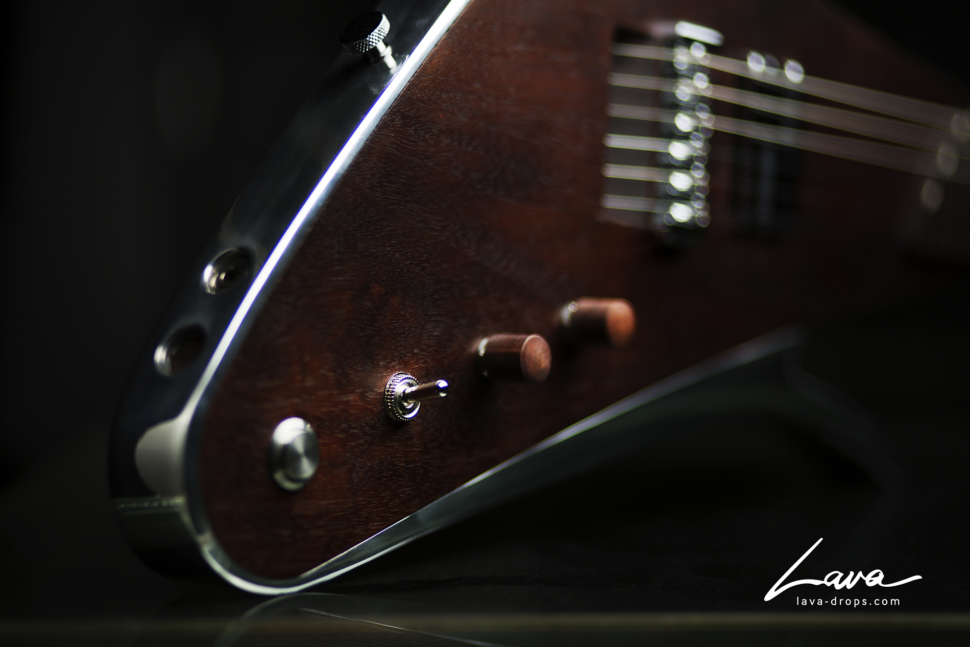 Rapolas Gražys / Lava Drops Line